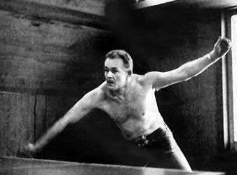 GALLERY – THE JAMES JONES